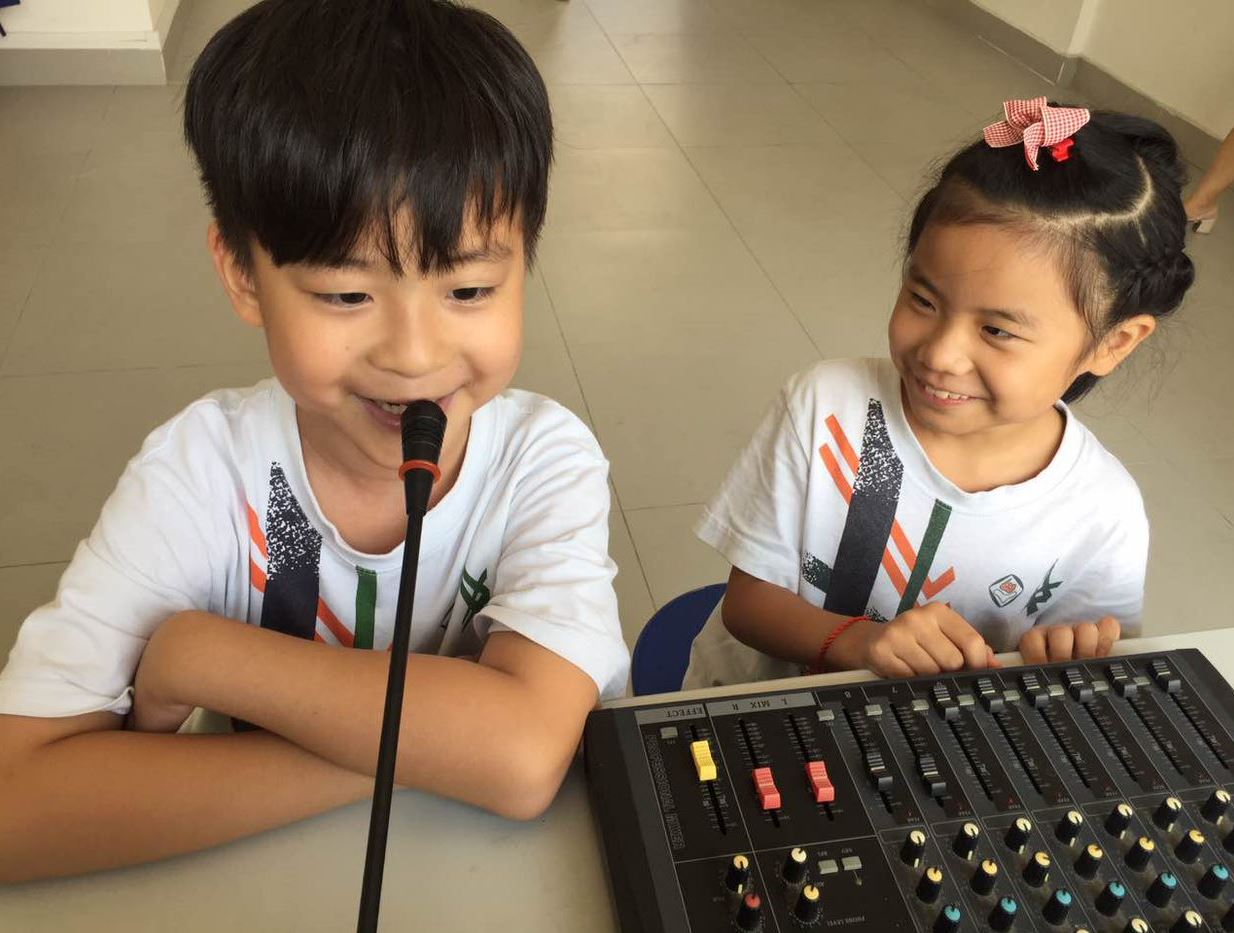 International Elementary School Starts Radio Program | KnowledgeLink